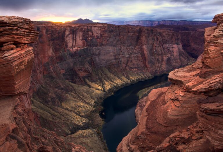 - Landforms Produced by Water in Deserts: Alluvial Fans, Bajada, Playas ...
